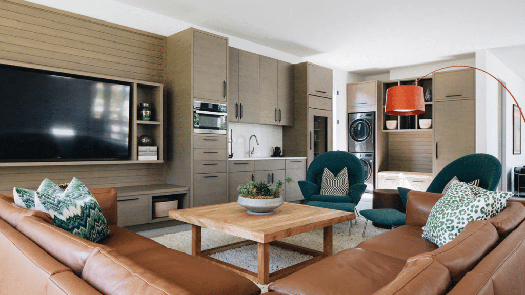 Modern Pool House | Scott Simpson Design + Build